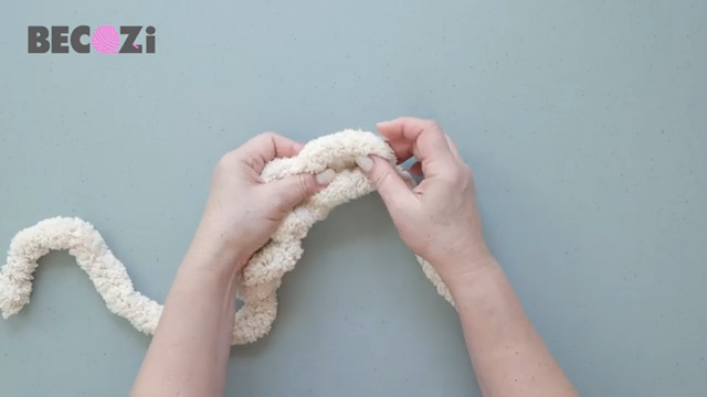 Jumbo Chenille Pumpkin, Video Tutorial – BeCozi