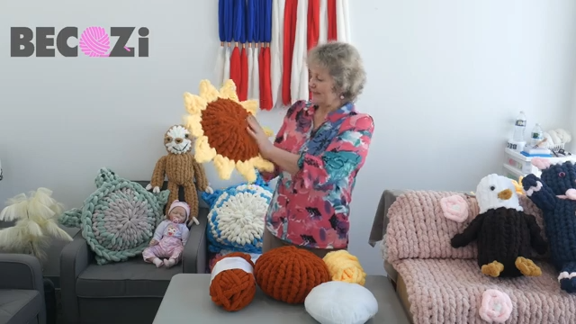 Sunflower Pillow, Video tutorial – BeCozi