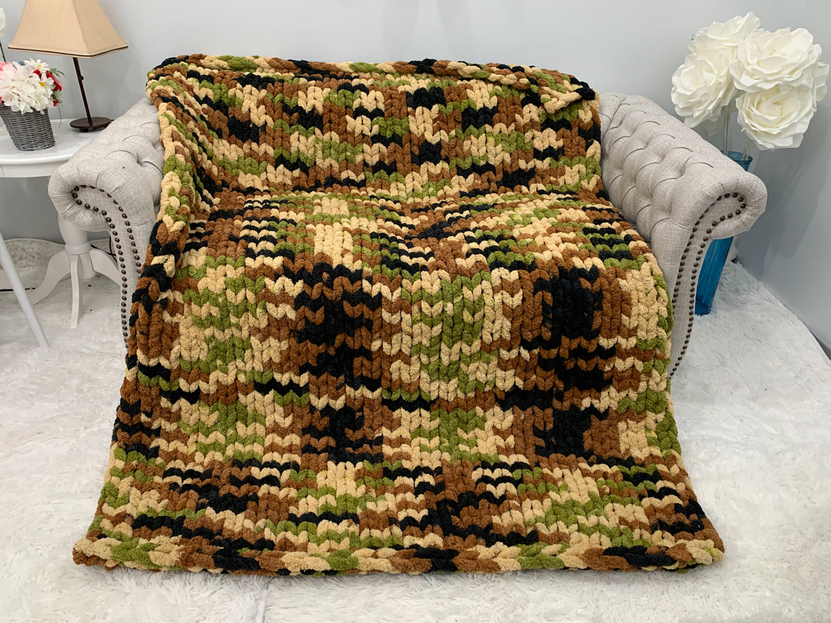 Chunky Knit Chenille Yarn blanket – BeCozi